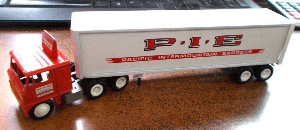 PIE '80 Pacific Intermountain Express Winross Truck | eBay
