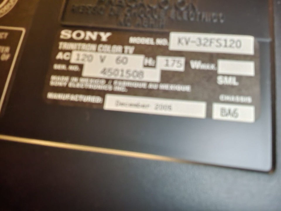Sony Trinitron 32” CRT TV With OEM Remote (KV-32FS120) – Vintage Gamers ...
