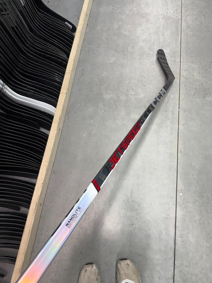 New Left CCM Jetspeed FT6 Pro | 80 Flex P14M Custom Curve Grip | Zadina ...