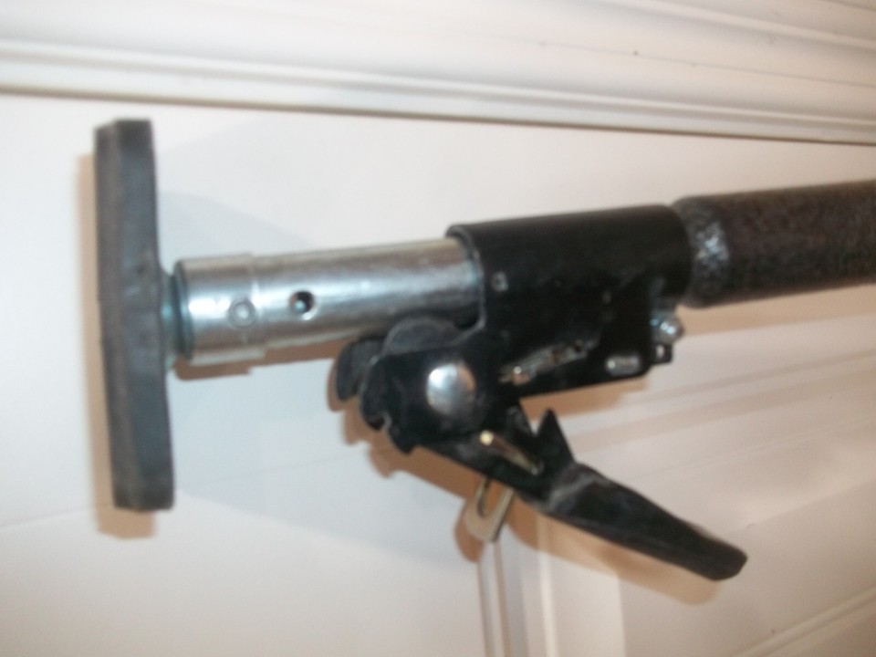 40"-70" Telescopic Load Lock Cargo Bars w/ Rubber Pad for Tie-Down ...