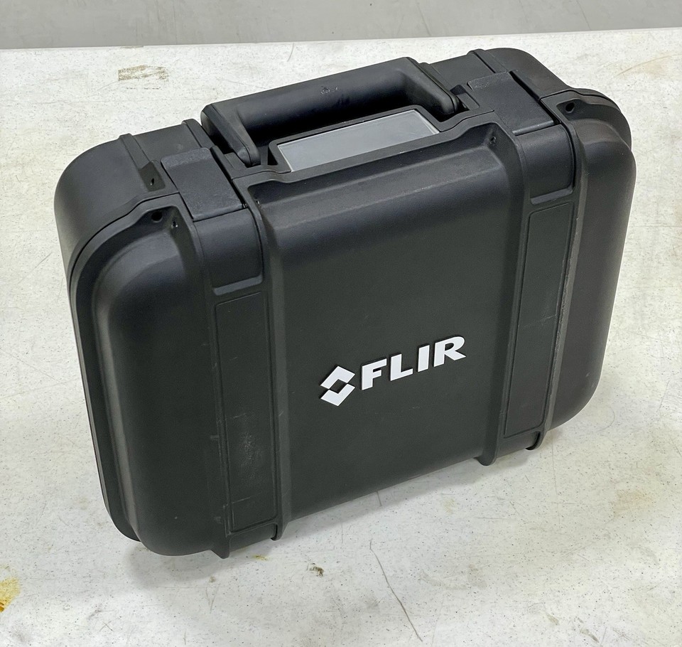 FLIR E8-XT Infrared Handheld Thermal Camera with Hard Case and Holster ...