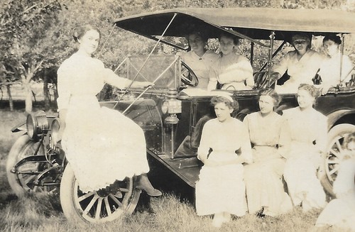 c1912 old classic car with lotsa upper class college girls; RPPC real ...