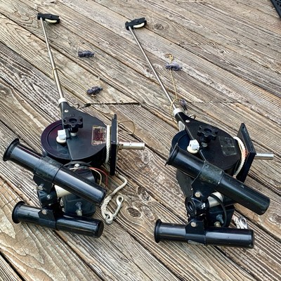 2 CANNON MINI MAG Electric Fishing Downriggers, Dual Rod Holders, Bases ...