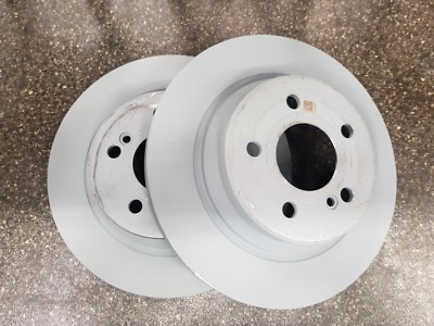 Genuine Mercedes-Benz Rear brake discs E-Class 212 & CLS 218 ...