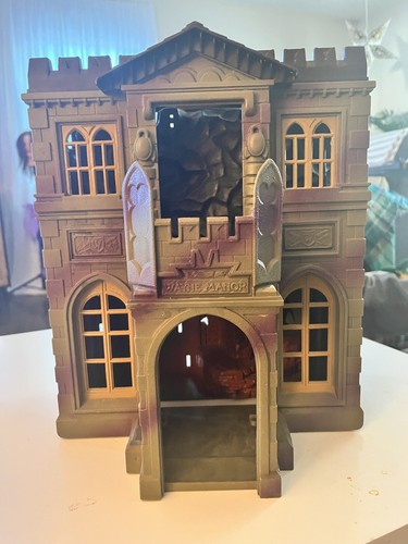 batman the animated series batcave Wayne Manor- Joker- Catwoman ...