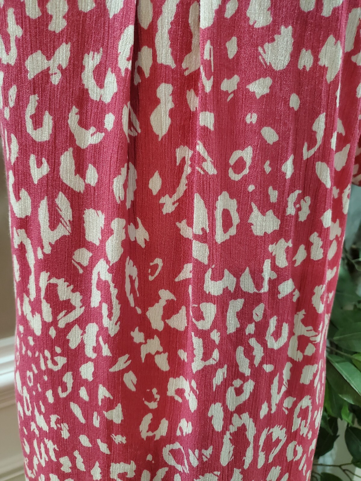 Andree Women's Pink Rayon Round Neck Short Sleeve Casual Knee Length ...