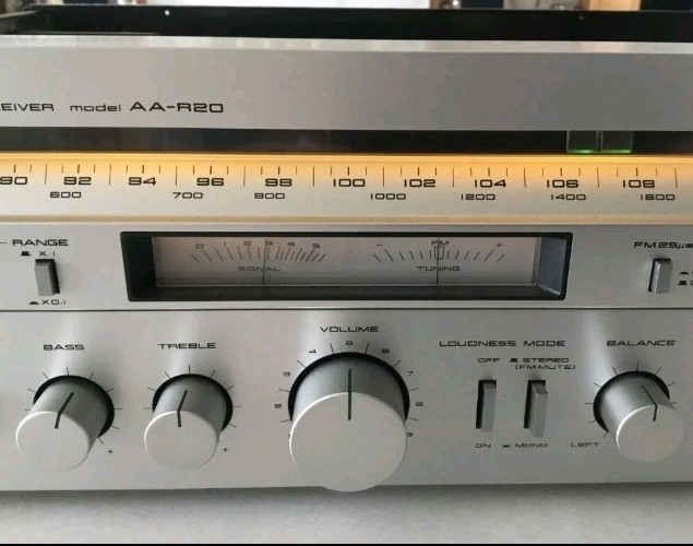 Akai AA-R20 AM/FM Stereo Receiver Amplifier - Vintage Japan late 1970s ...