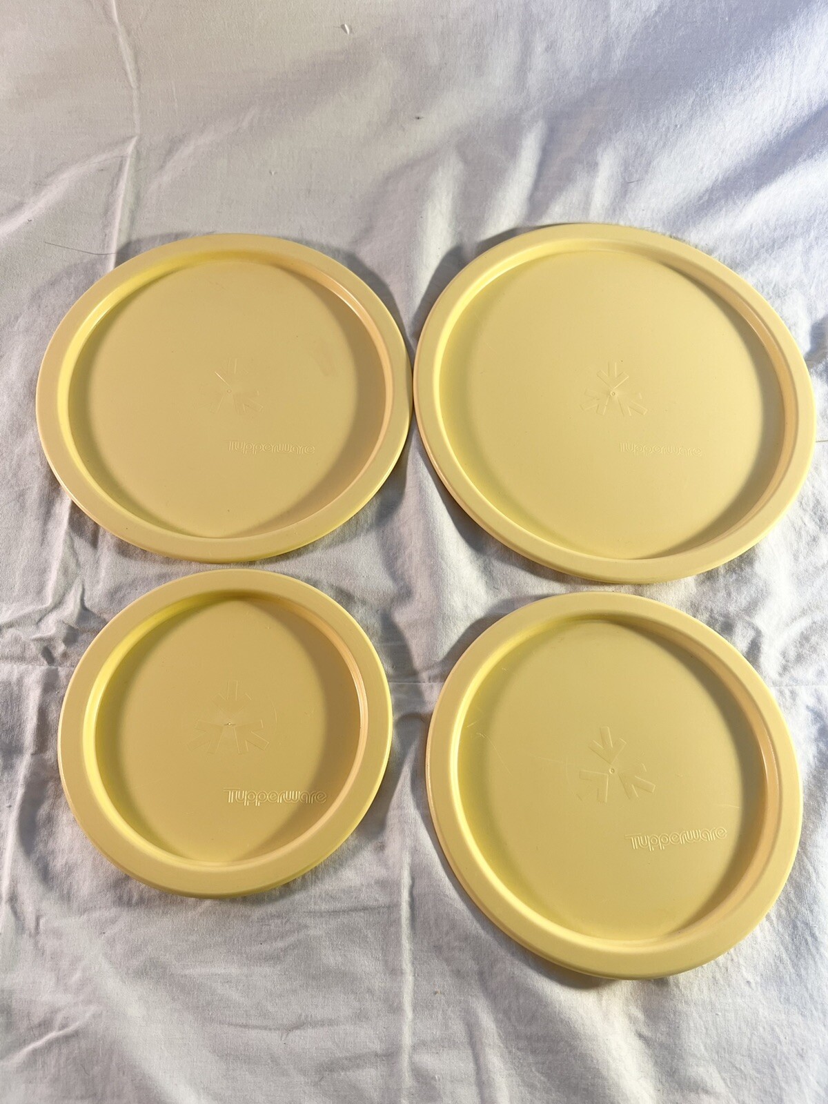 *EXCELLENT CONDITION* Vintage Yellow Tupperware LIDS ONLY - Set Of 4 ...