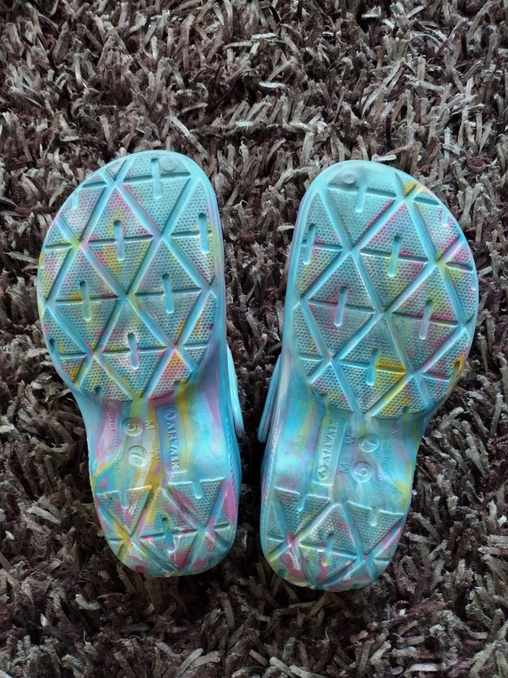 Airwalk Marbled Blue Tie Dye Slip On Croc Like Rubber Clogs Women's 7 ...