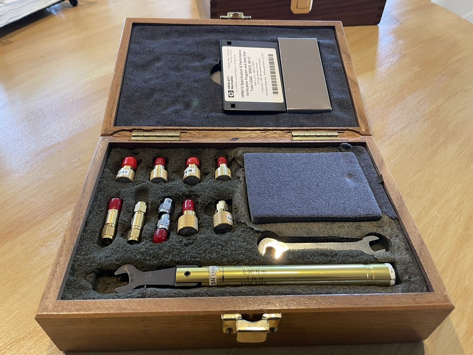 Keysight 85052D Standard Mechanical Calibration Kits DC To 26.5GHz 3 ...