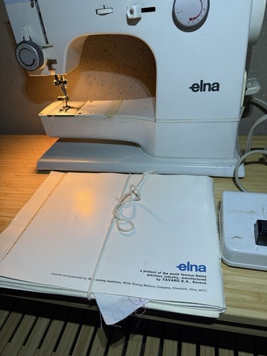 Read. Vintage Elna SU 62C 'SUPER' Sewing Machine with Pedal Accessories ...