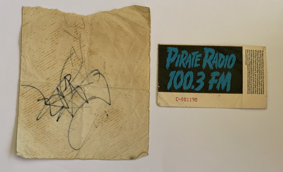 TRIXTER SCORPIONS CONCERT TICKET SIGNED STEVE BROWN | eBay