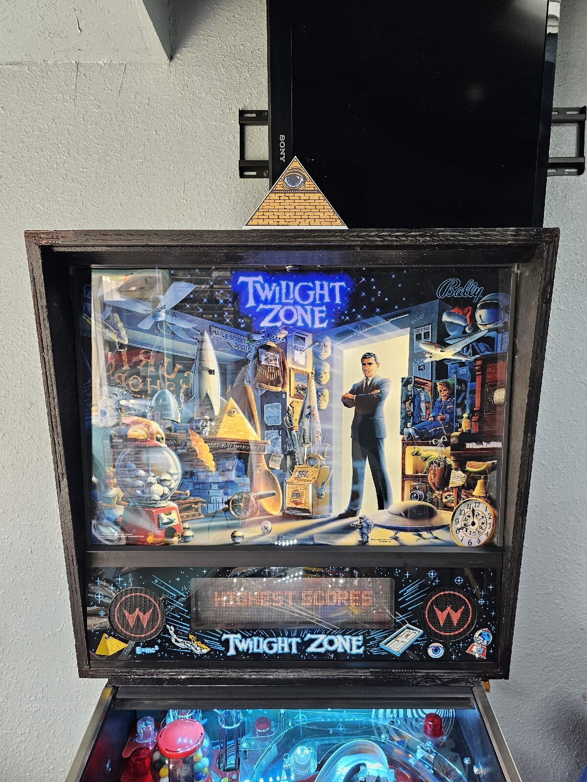 1993 Twilight Zone Pinball Machine Pyramid Topper MOD w/Color Flashing ...