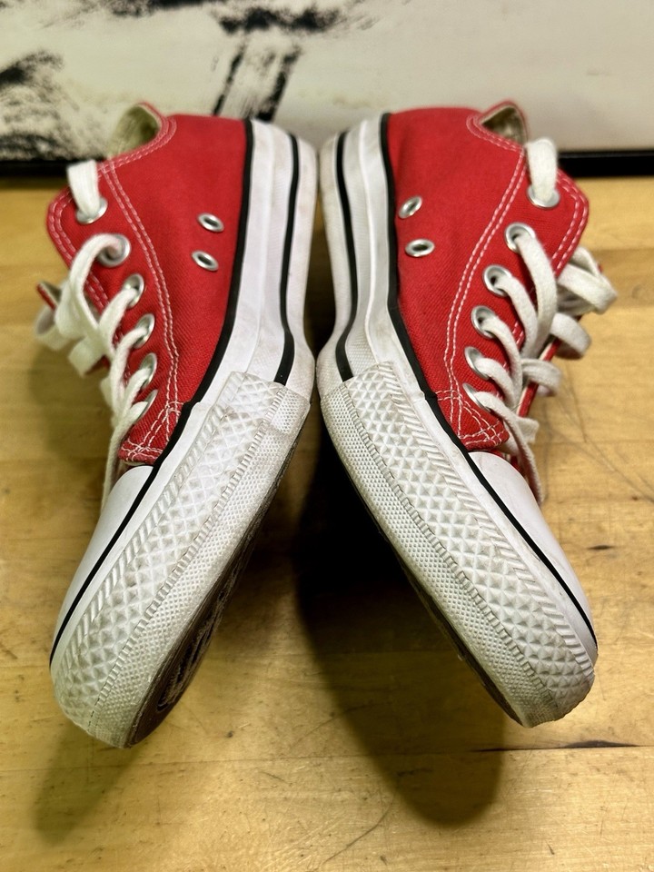 Converse Chuck Taylor All Star Low-Top Sneakers Red Canvas Chucks Women ...