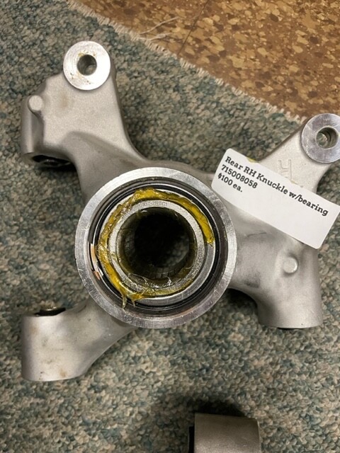 2021 CAN-AM COMMANDER 1000 XT Right Rear Spindle Knuckle Carrier ...