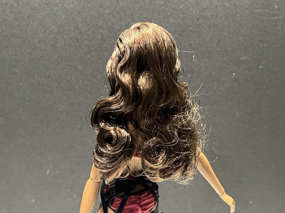 Fashion Royalty Boudoir Collection “Vamp the Baroness” Agnes Von Weiss W Club Ex | eBay