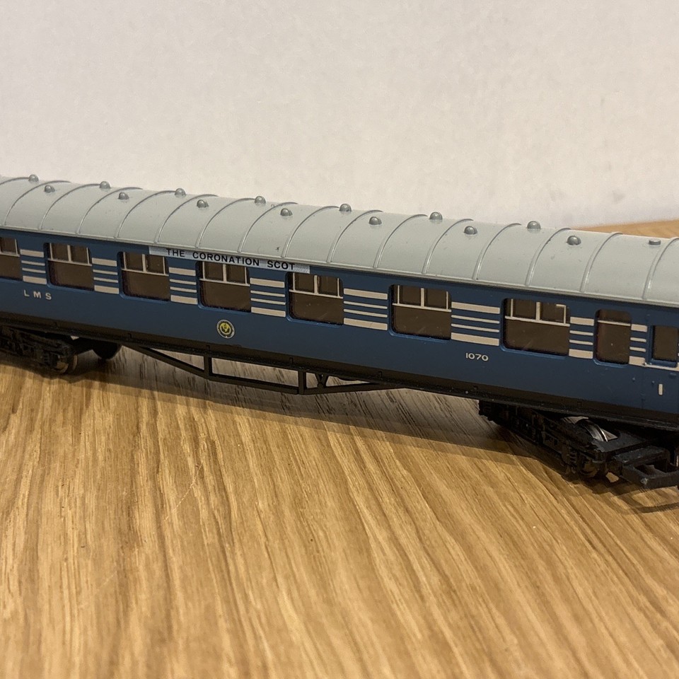 Hornby R4127A LMS Coronation Scot Brake Coach Blue 5812 OO Gauge | eBay UK