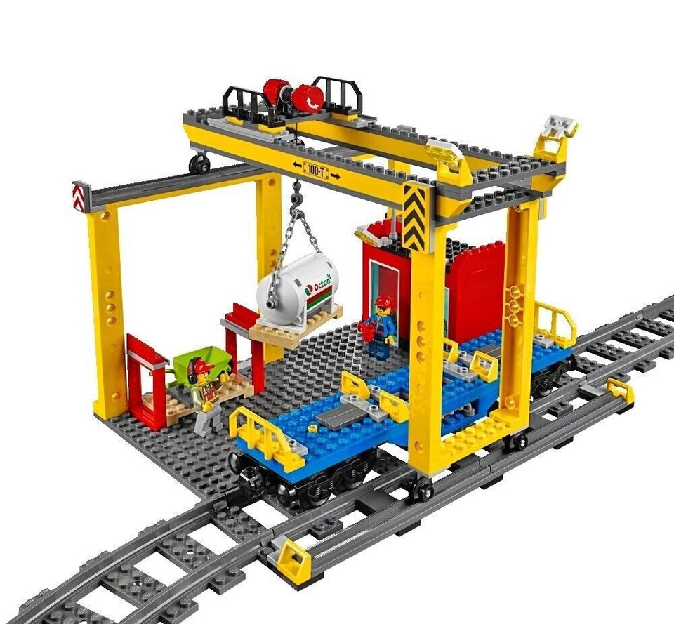 LEGO City CARGO TRAIN 60052 REMOTE CONTROL! Track crane cow cattle car ...
