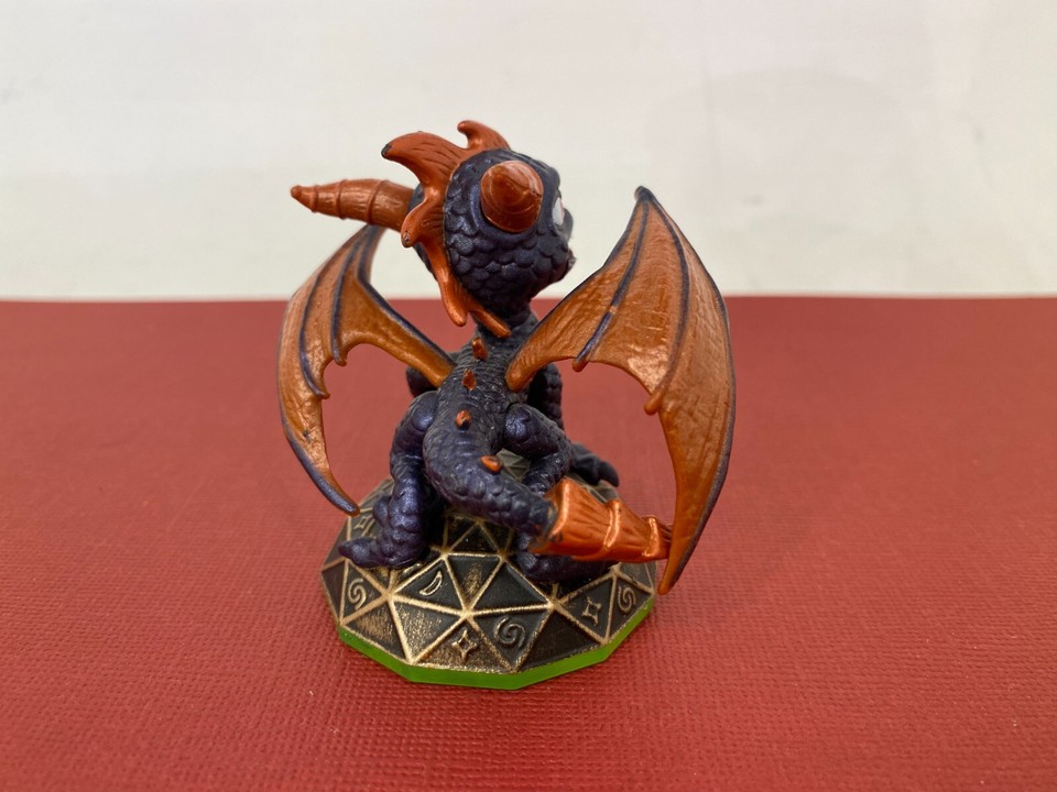 Activision 2011 ☆ SKYLANDERS ☆ Spyro's Adventure : Legendary Spyro ...