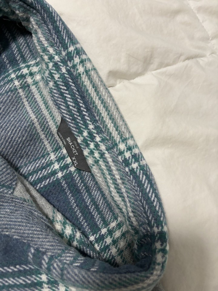 blue, grey, green and white plaid cozy Costco brand shacket XXL with ...