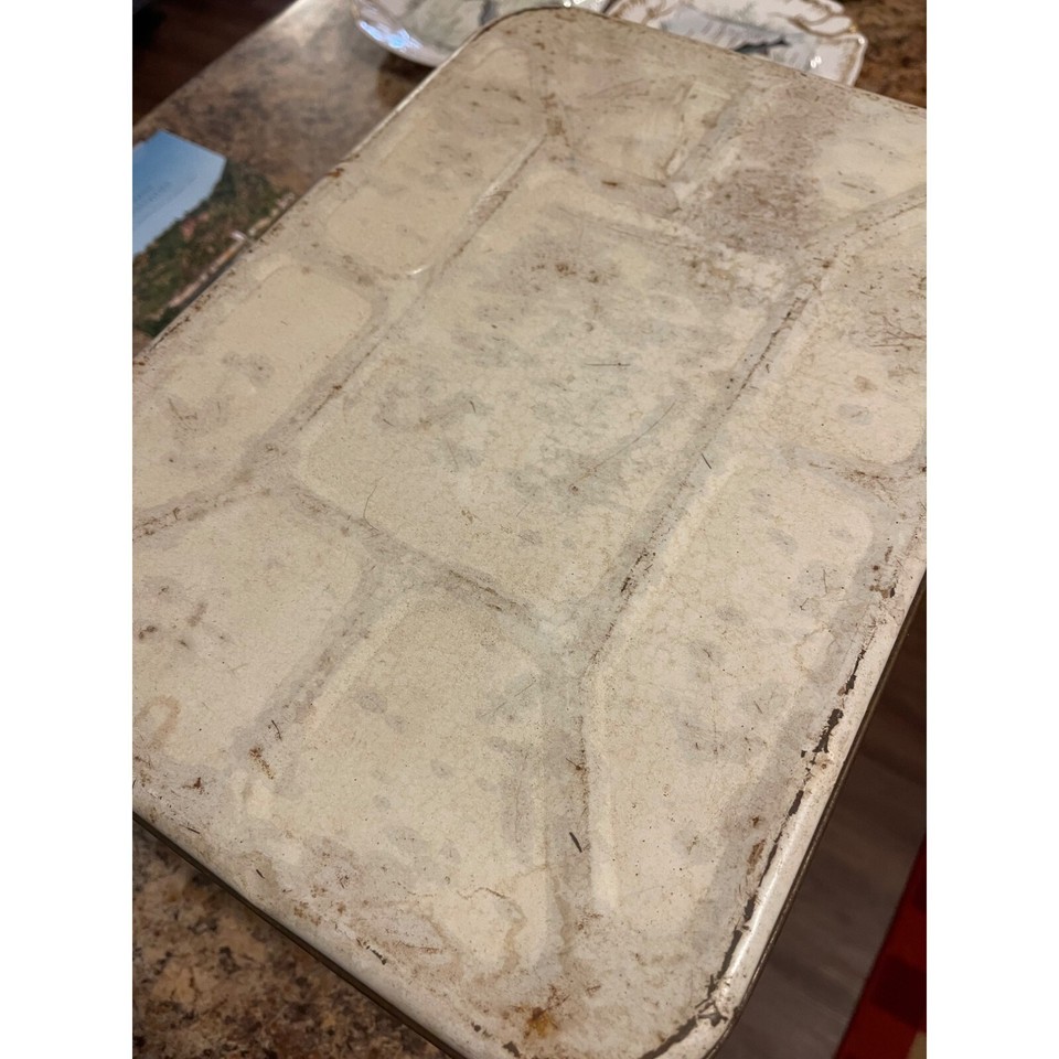 Primitive Bread Box Tin Patina Brown and White Farmhouse Cottage Aged ...