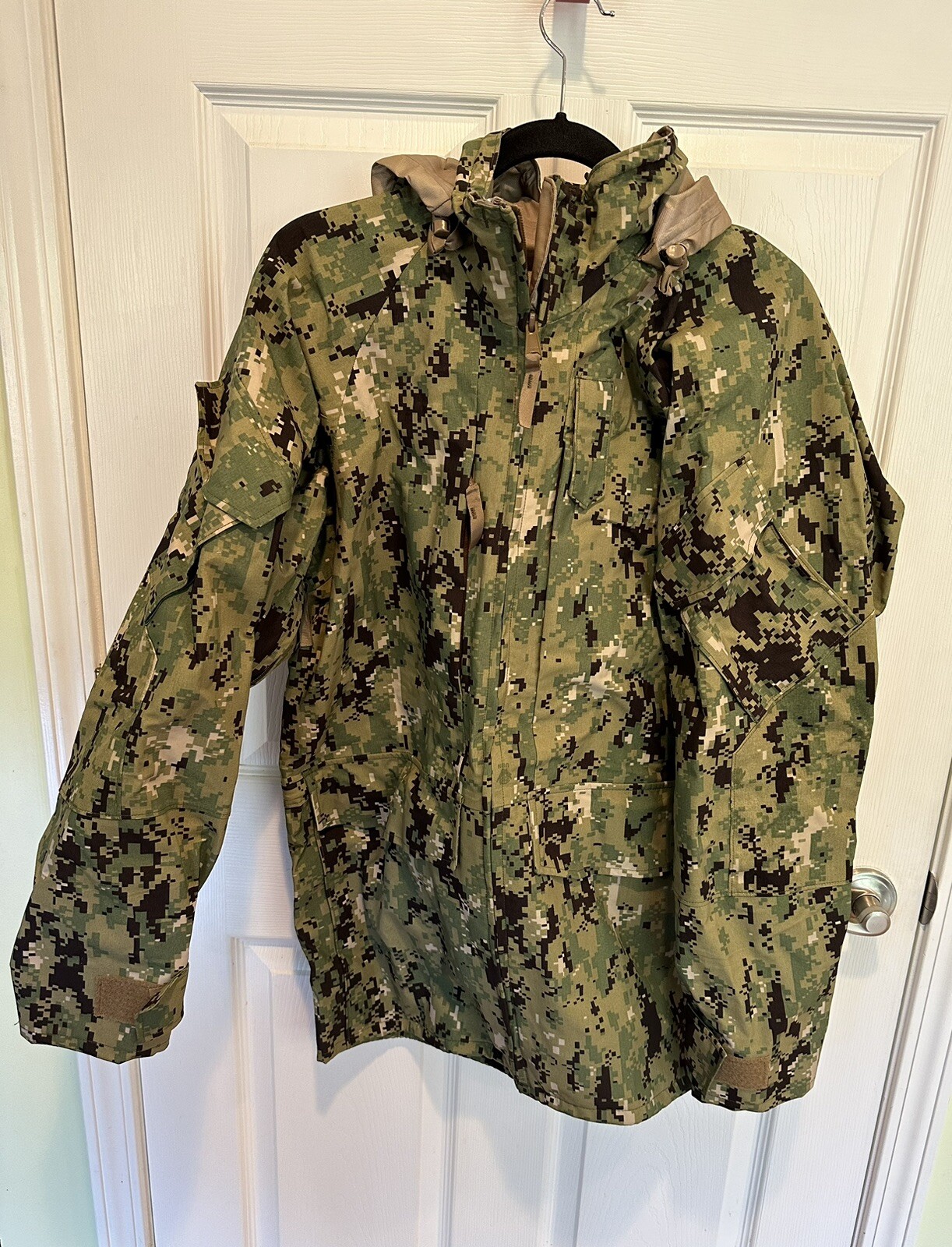 US Navy Working Uniform NWU Type III Parka Small Long AOR2 Goretex ...