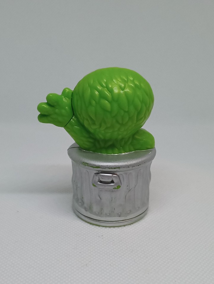 Sesame Street OSCAR THE GROUCH Toy Figure 3” 2013 Hasbro Sesame ...