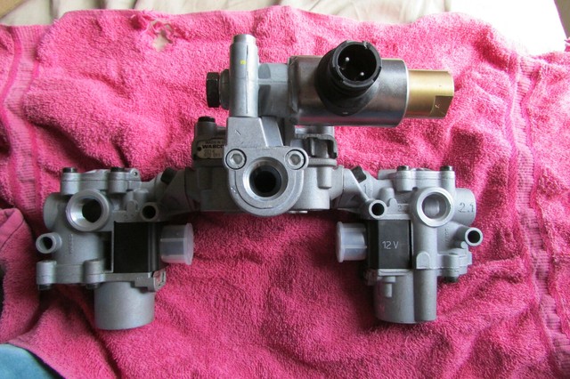 WABCO 4725002230 Valve Assembly for sale online | eBay