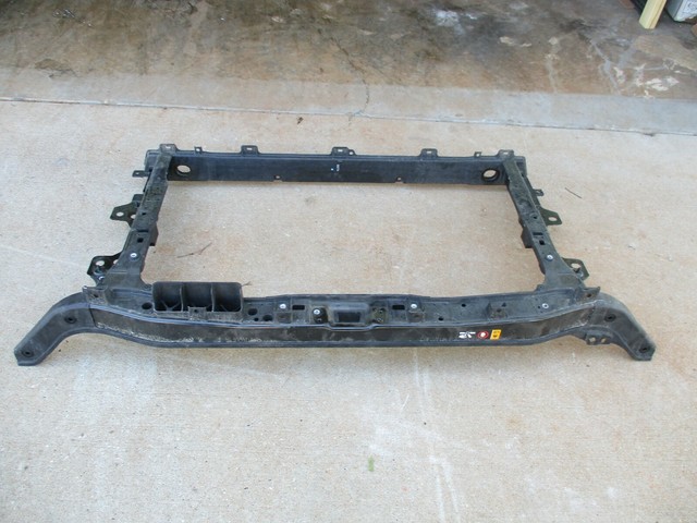 2017 2018 HYUNDAI ELANTRA SEDAN RADIATOR CORE SUPPORT OEM 64101-F2000 ...