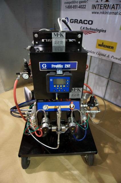 GRACO 24F085 2KE SYSTEM WITH 233489 TRITON PUMPS AND AIRPRO GUN | eBay