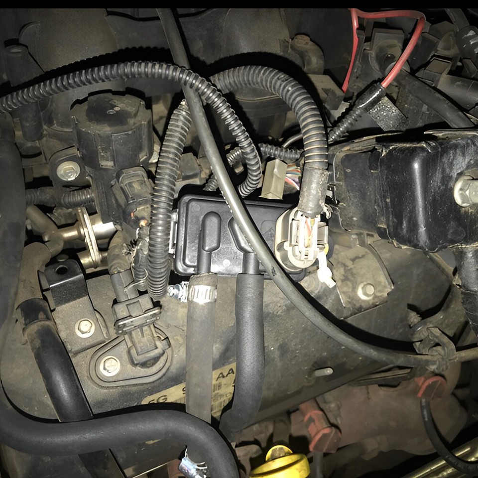 EGR Valve Pressure Feedback Sensor for 1994-2010 Ford Lincoln Mazda ...