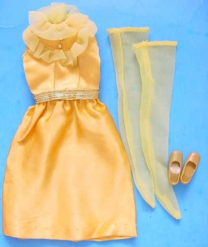 1972 BARBIE MOD ERA ESSENTIALS for OUTFIT #3340 GOLDEN GLITTER SATIN ...