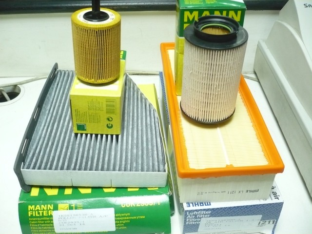 VW Golf Mk5 BXE Engine Code 1.9 TDI 77kw Service Kit O.e.m. Part Please ...