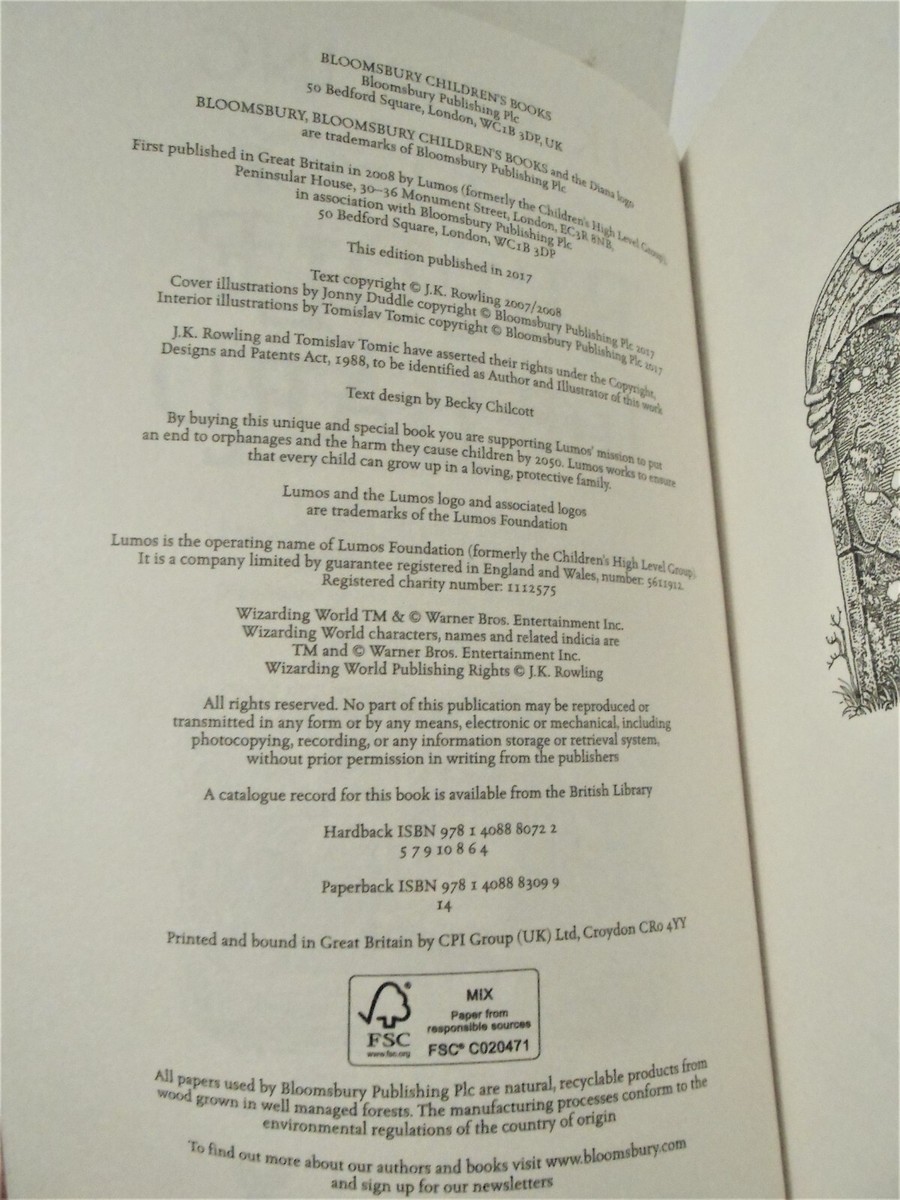 Inside The Hogwarts Library Boxed Set