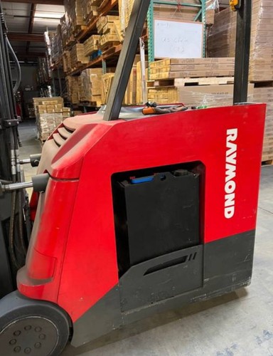 2013 Raymond Dockstocker 4000lb Counterbalanced Stand Up Forklift 425 ...