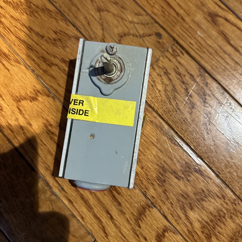 Namco EA080-11100 Single Pole Snap-Lock Limit Switch 743161472698| eBay