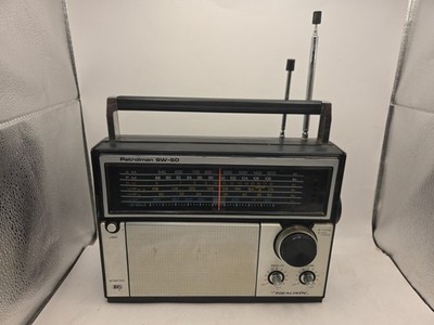 Radio Shack Realistic PATROLMAN SW-60 AM/FM/SW/VHF Radio Powers On ...