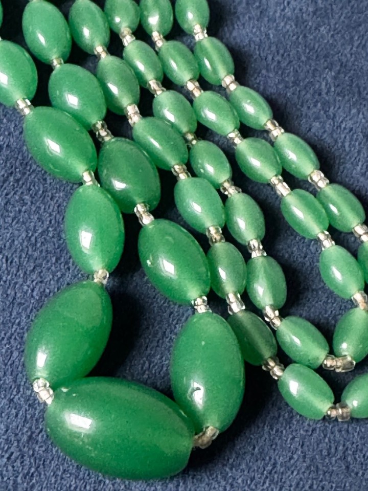 EXTRA LONG!! Vintage Czech Uranium Deep Green Glass bead (69) necklace ...