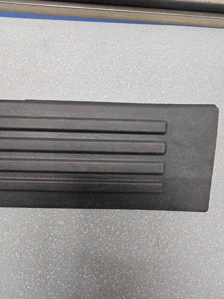 🔥99-06 SILVERADO SIERRA LEFT/RIGHT REAR CREW CAB DOOR SILL SCUFF PLATE ...