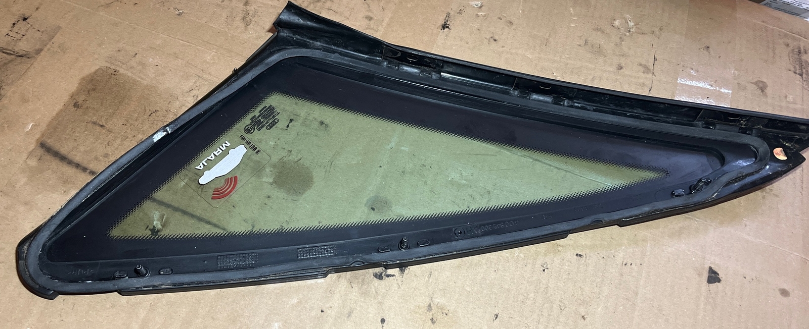 Audi A8 4D D2 FL OS Right Rear Quarter Light Window Glass Single Pane ...