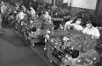 WW2 Picture Photo 1944 Diesel engines for M4 Sherman tanks Detroit ...