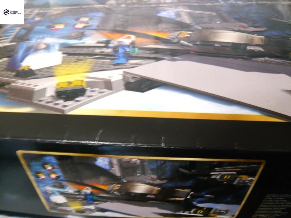 LEGO Batman The Batcave: The Penguin and Mr. Freeze's Invasion 7783 New ...