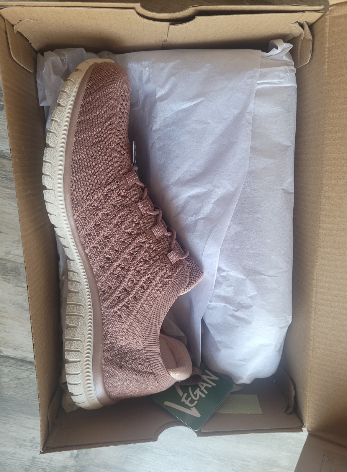 SKECHERS Women's Virtue Show Runner Slip On Sneaker shoe dark rose 8 ...