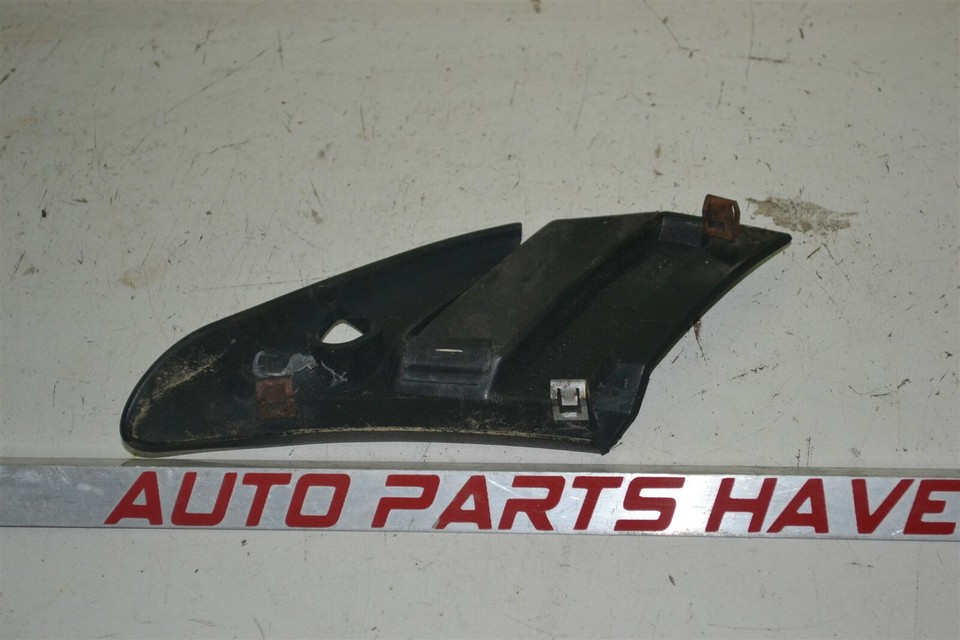 99-06 GMT 800 - Windshield Cowl RH Right Passenger Side End Cap Trim ...