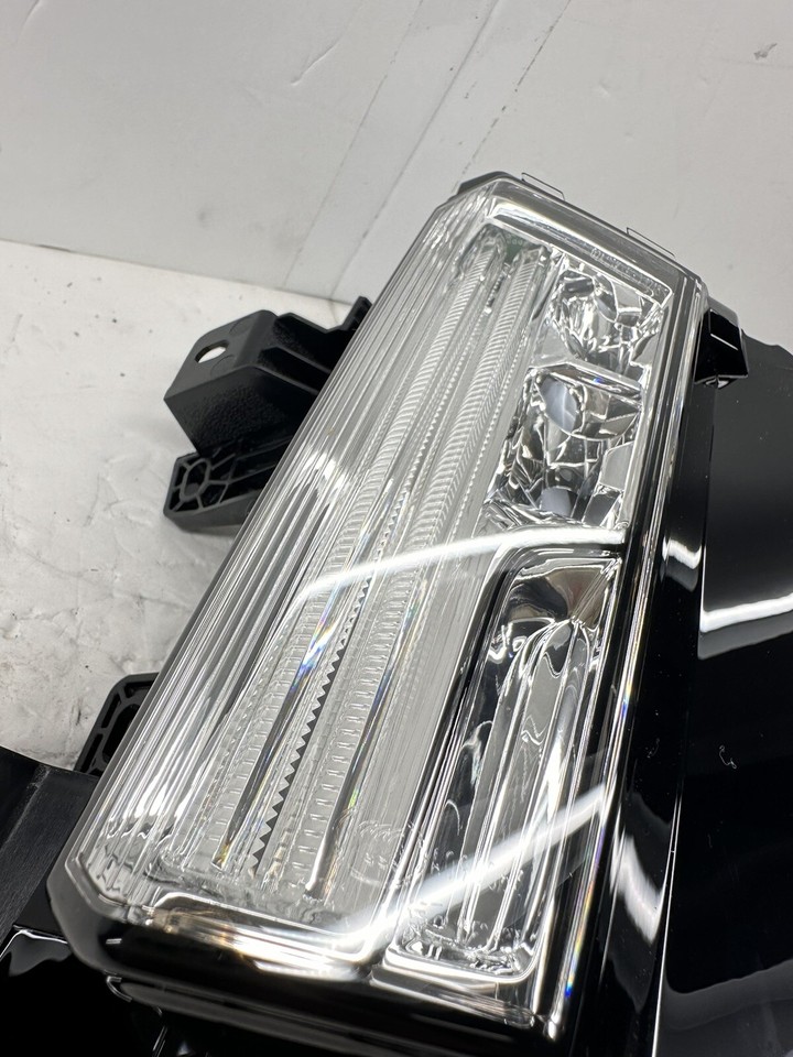 2021-2024 Cadillac XT5 Left Driver Side DRL Running Cornering Light ...