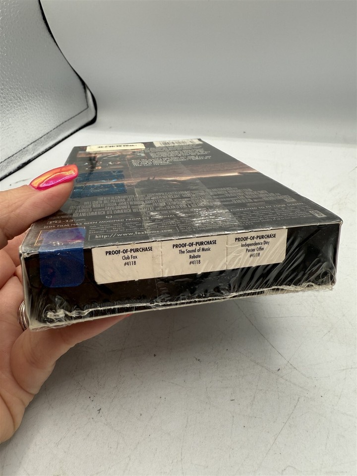 NEW SEALED ID4 INDEPENDENCE DAY VHS TAPE W/ LENTICULAR COVER W/ FOX ...