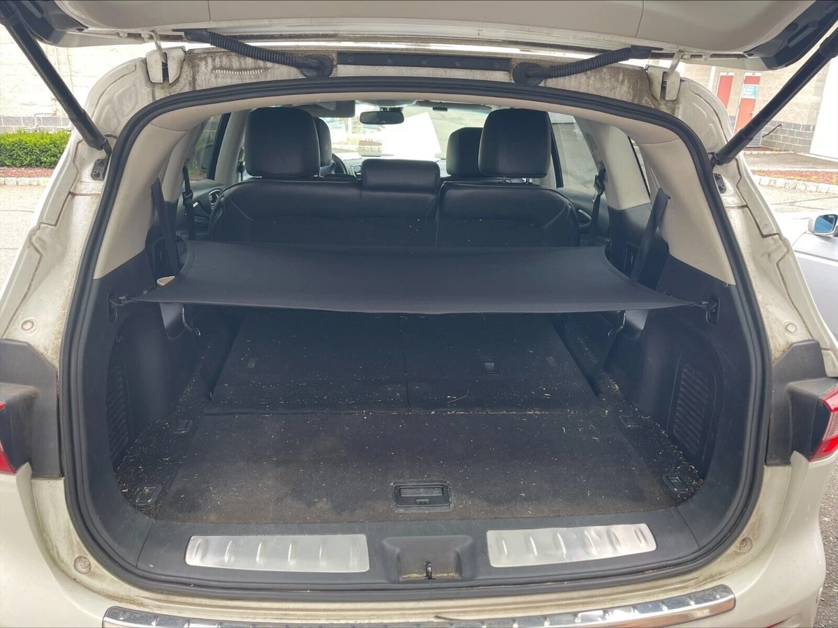 Nissan Pathfinder 2022 Trunk