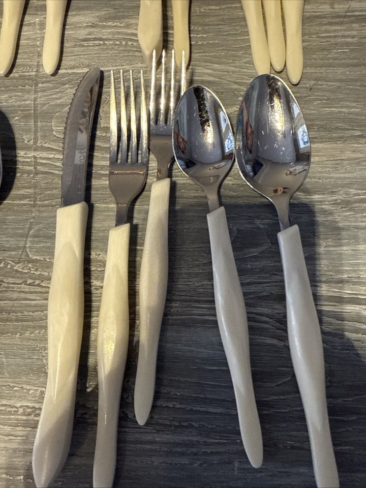 Service Of 8 CUTCO Stainless Pearl White Handle CUE3 USA Flatware Set ...