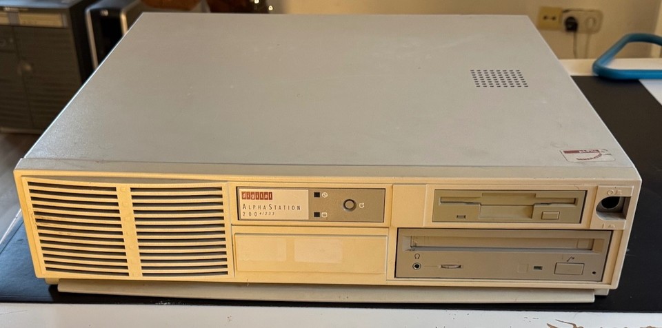Digital DEC Alphastation 200 4/233 Alpha Unix VMS | eBay.de