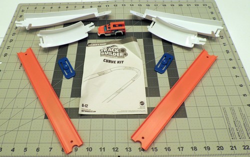 Pre-Owned Hot Wheels Track Builder Curve Kit with Car included | eBay